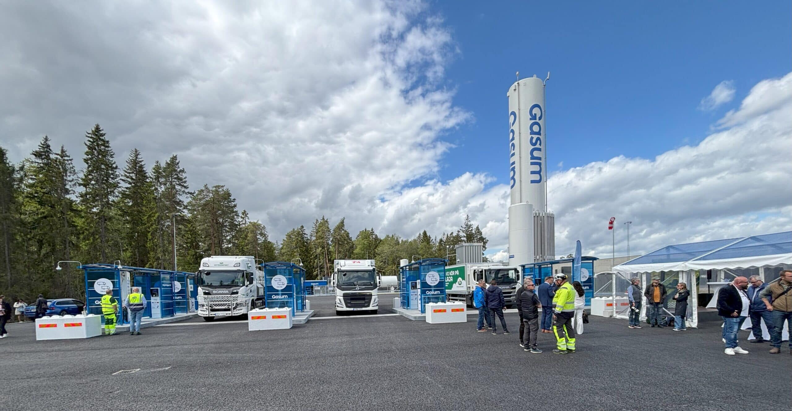 Europe's largest filling station for liquid and compressed biogas ...